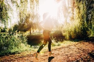 Benefits of running in the morning: 11 benefits and tips to becoming an ...